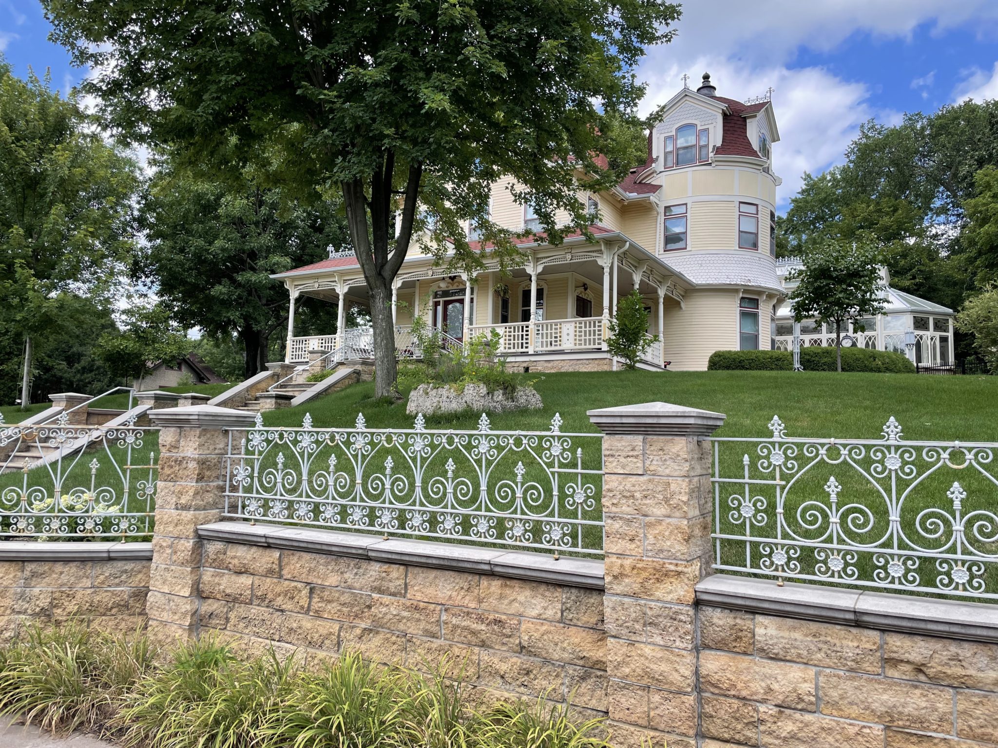 Historic Stillwater Trolley Tour & The Dock Cafe, Minnesota | CVGO