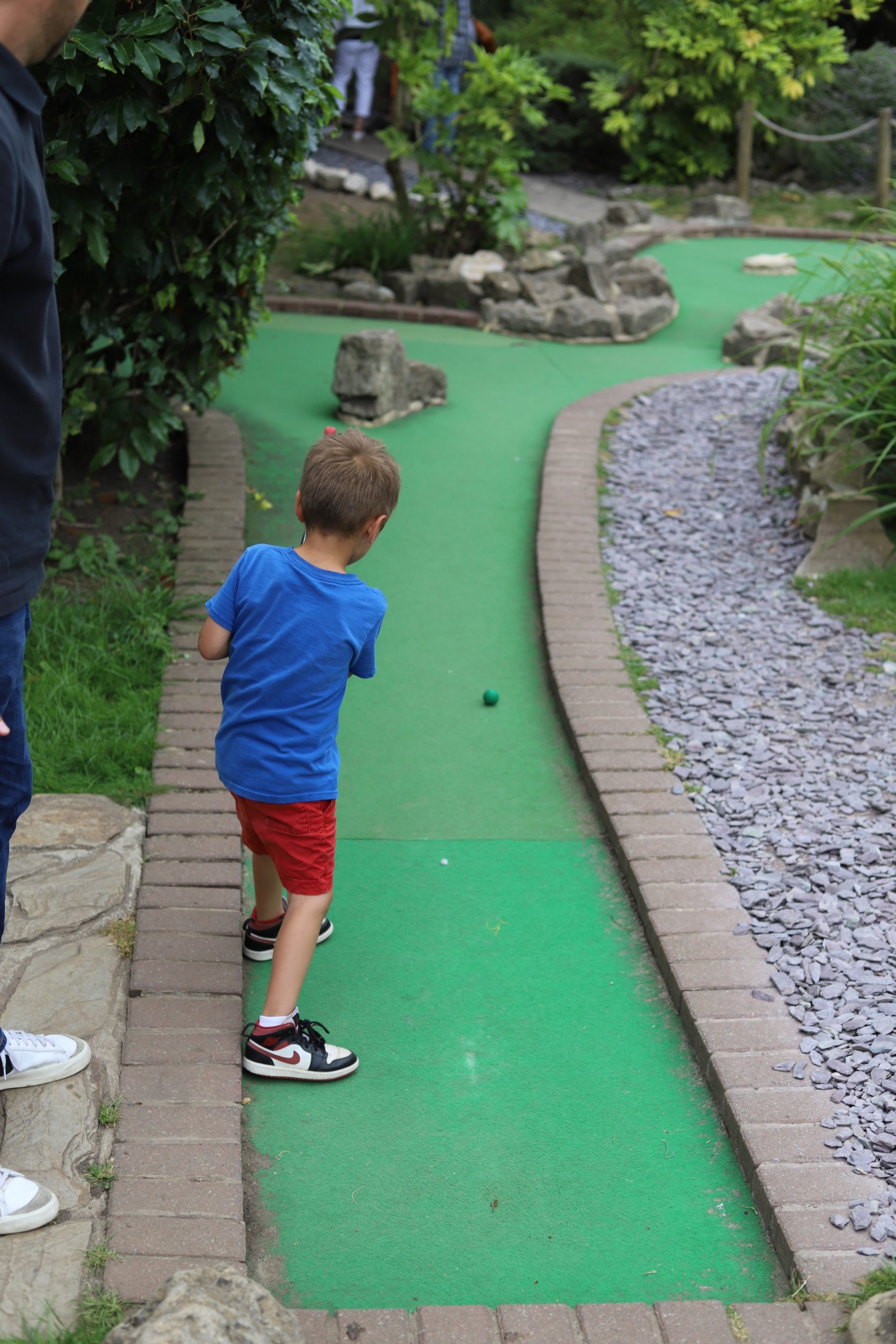 Summer in England: Mini Golf at Victoria Falls Adventure Park, Bath | CVGO