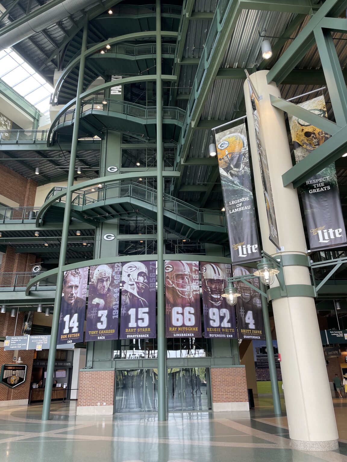 Lambeau Field Stadium Tour, Home of the Green Bay Packers | CVGO